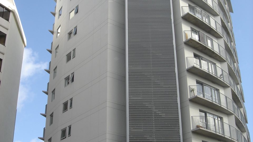 Sun louvers providing patio shade & patio cover in Houston, Texas