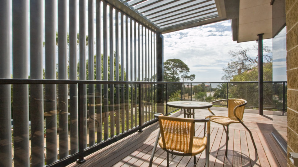 Sun louvers providing patio shade & patio cover in Houston, Texas