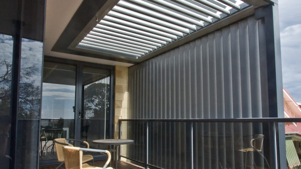 Sun louvers providing patio shade & patio cover in Houston, Texas