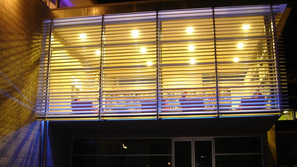 Sun louvers providing patio shade & patio cover in Houston, Texas